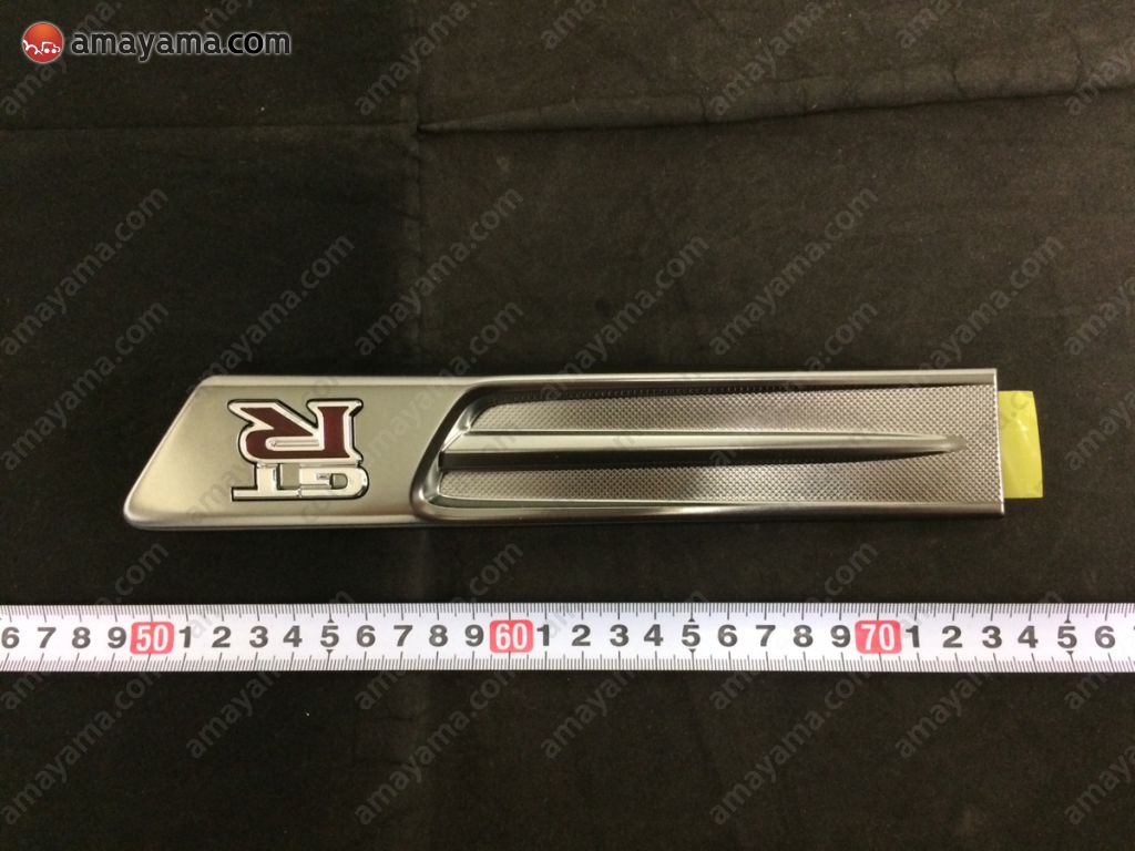 Front fender & fitting (body) for Nissan GT-R R35, 1 generation ...