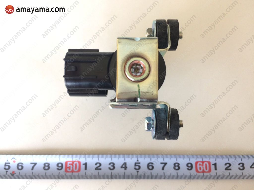Buy Genuine Toyota 2581933010 (25819-33010) Valve Assy, Vacuum ...